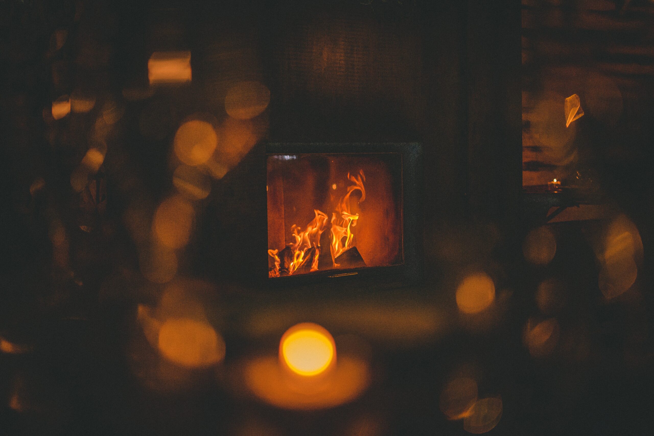 Outdoor fireplace + long summer nights = A true alfresco experience